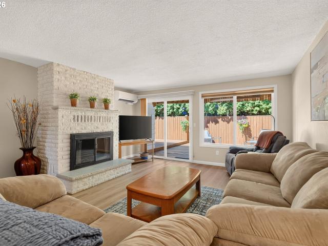 1113 nw michelbook ln