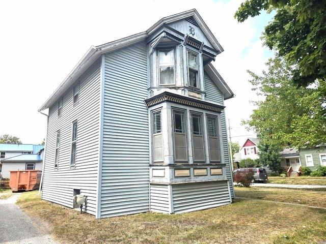 1113 N Johnson St, Bay City, MI 48708