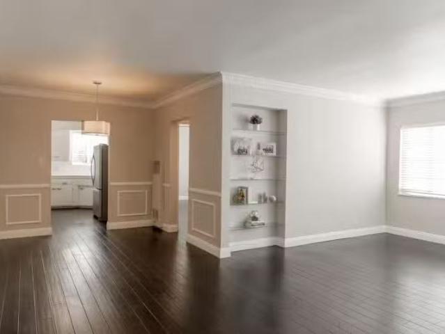 1113 N Sweetzer Ave, West Hollywood, CA 90069
