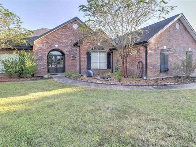 1113 Oakleaf Ln, Lake Charles, LA 70605