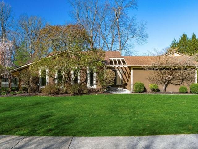 1113 Autumn Creek Cir, Westerville, OH 43081