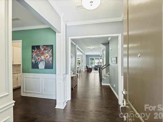 1113 Bassett Way