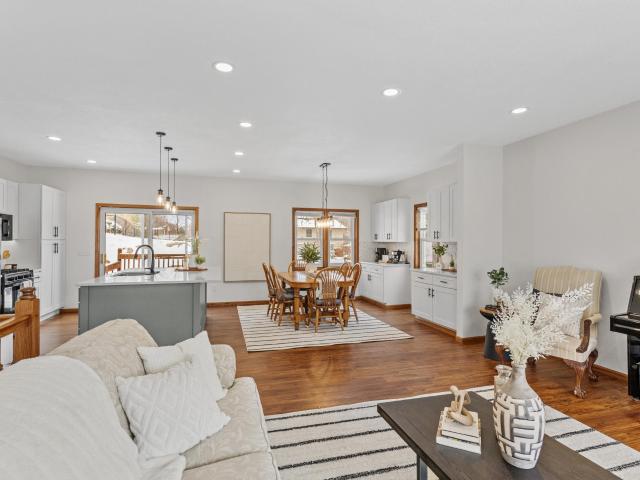 1113 Emerson Court