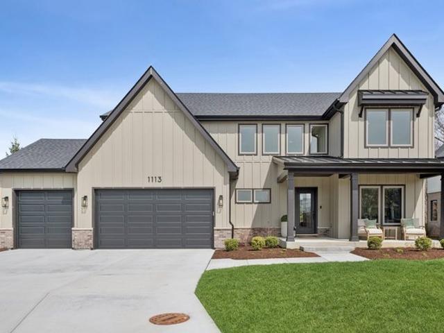 1113 Fox Wood Ln, Woodridge, IL 60517