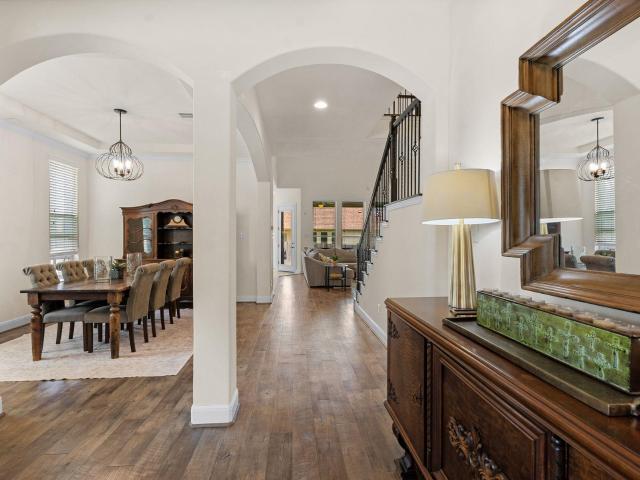 1113 Hartman Dr