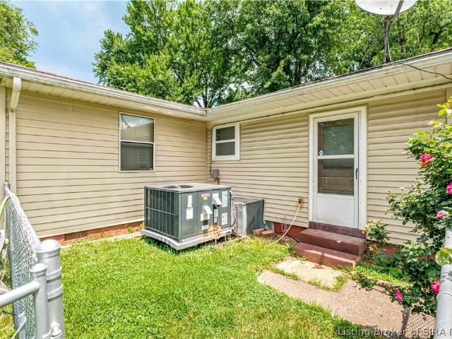 1113 Highland Drive