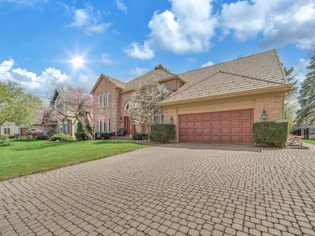 1113 Loyola Drive