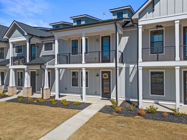 1113 Syrah Ln, Duncan, SC 29334