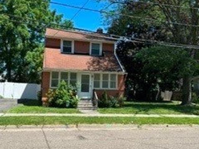 1113 Santee Ave, Akron, OH 44306