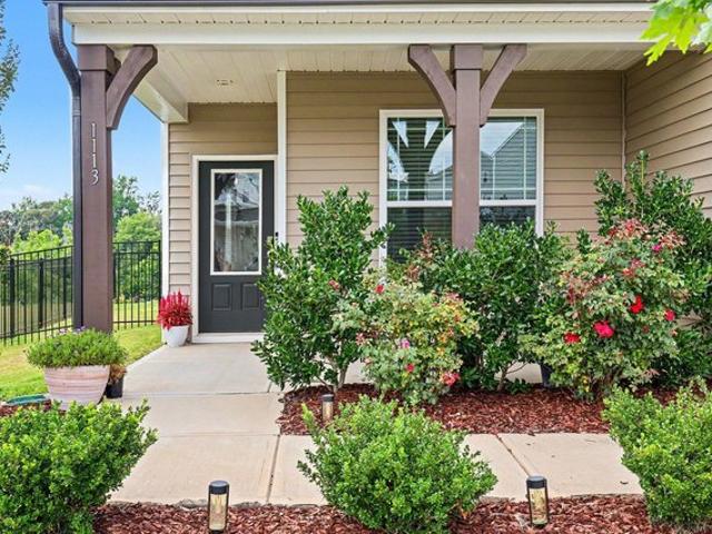 1113 Shadow Shade Dr, Wake Forest, NC 27587