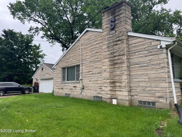 1113 Southwestern Pkwy