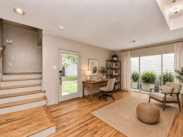 1113 W 17th Street