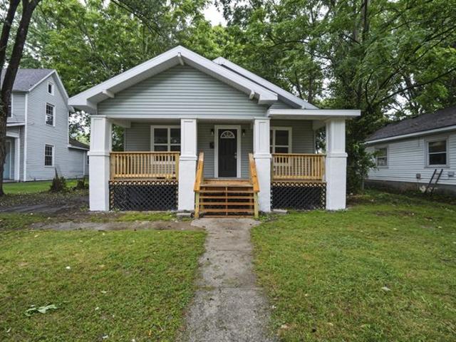 1113 W Lynn St, Springfield, MO 65802