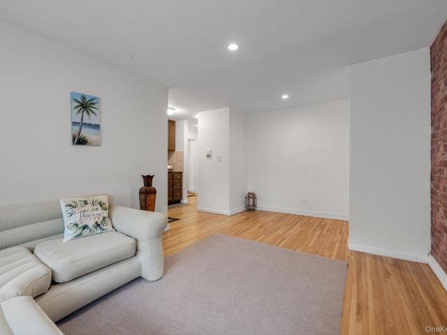 111 0 th Road 1C
