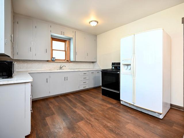 111 1st Street NE