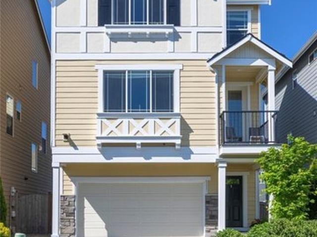 111 210th St SW, Lynnwood, WA 98036