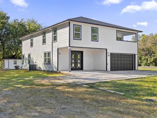 111 2nd St, Pecan Gap, TX 75469 | MLS #21202