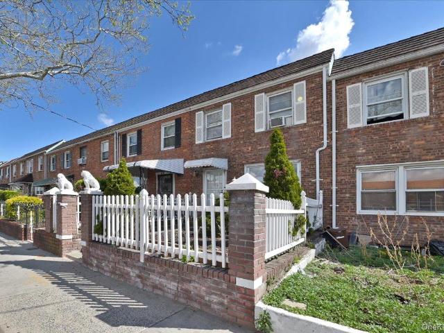 111 41 Francis Lewis Boulevard | Compass