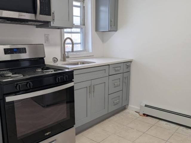 111 6Th St