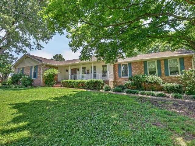 111 Countrywood Dr