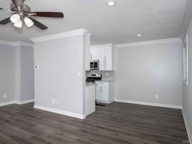 111 College Road 02 A