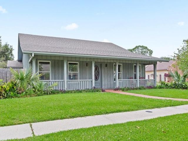 111 Cabildo Dr, Lafayette, LA 70506