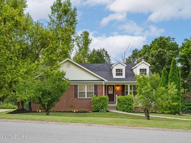 111 Chesapeake Trl, Coxs Creek, KY 40013