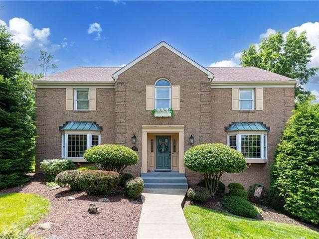 111 Cidar Ln, Canonsburg, PA 15317