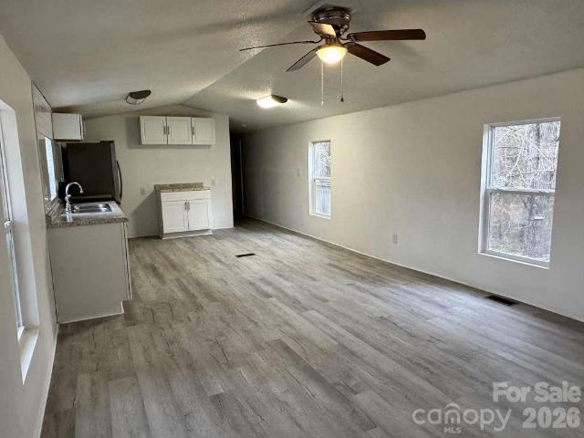 111 Cloverleaf Drive