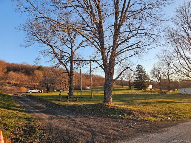 111 Crane Rd, Unit 101, Bloomingburg, NY 12721 | MLS #931044 | Compass