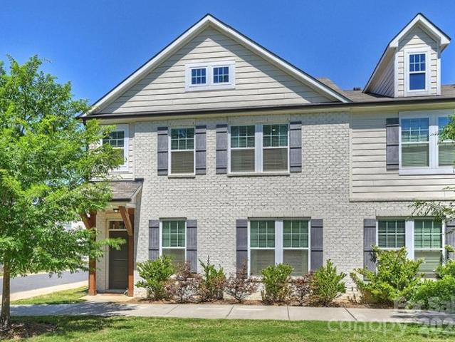 111 Cranford Dr, Pineville, NC 28134