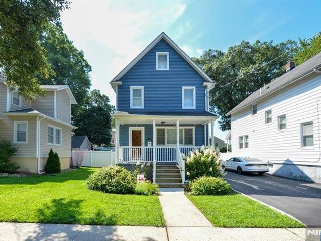 111 Cresskill Ave, Dumont, NJ 07628