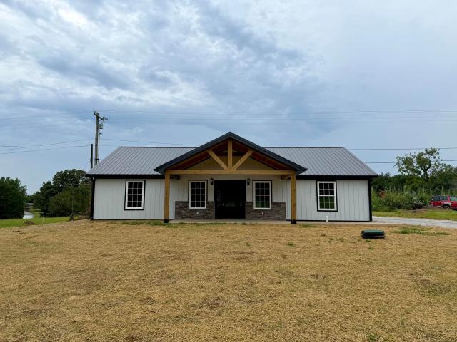 111 Crestview Lane