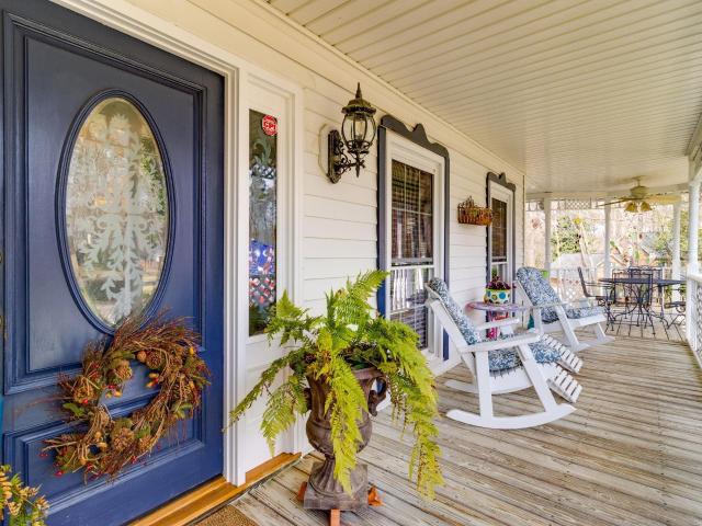 111 Crepe Myrtle Circle