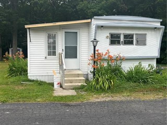111 Andrus Ct, Silver Creek, NY 14136