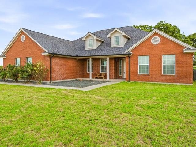 111 Adair Ln, Weatherford, TX 76088