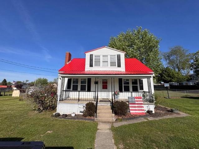 111 Allen Ave, Beckley, WV 25801