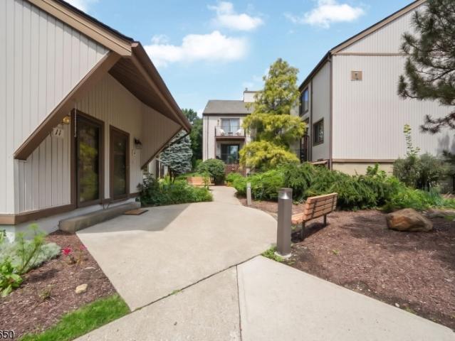 111 Alpine Ct