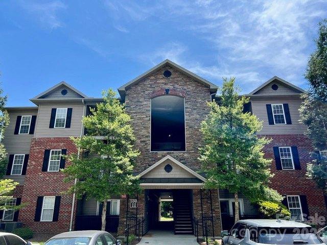 111 Appeldoorn Cir, Asheville, NC 28803
