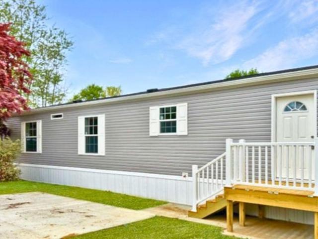111 Azalea Cir, Honey Brook, PA 19344