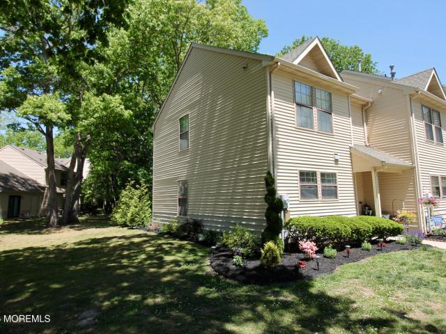 111 Azalea Circle