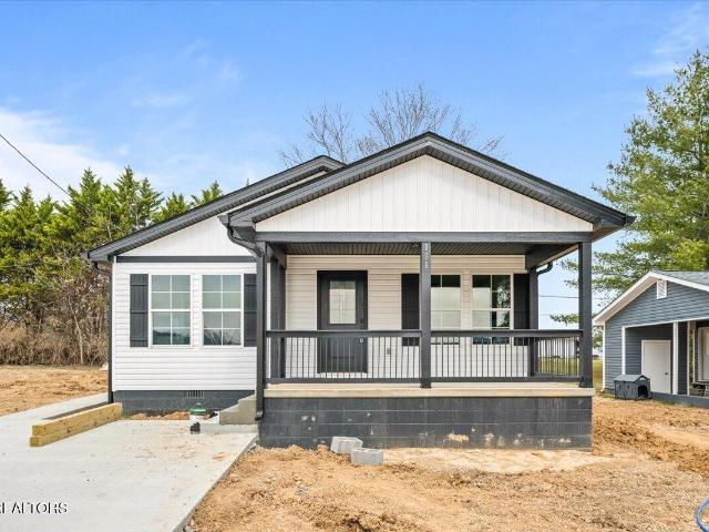 111 Azalea Lane 2