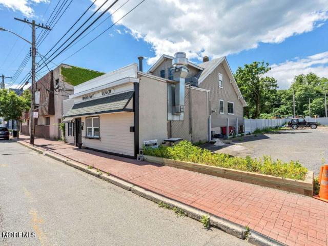 111 Bay Avenue