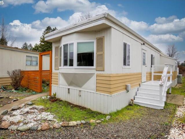 111 briarwood way, grants pass, or 97526