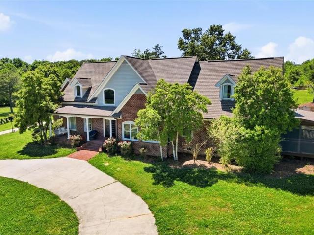 111 Brown Loop Spur NW