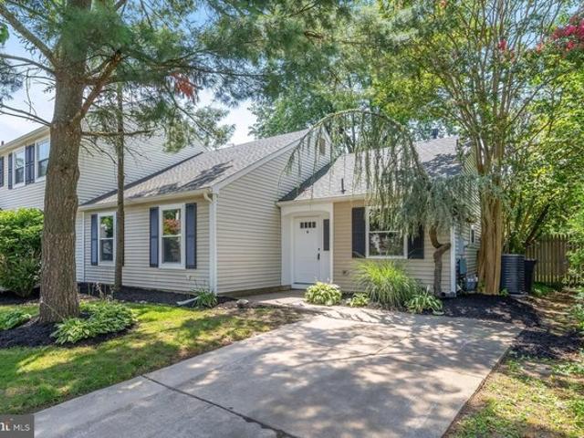 111 Burgundy Ct, Wenonah, NJ 08090