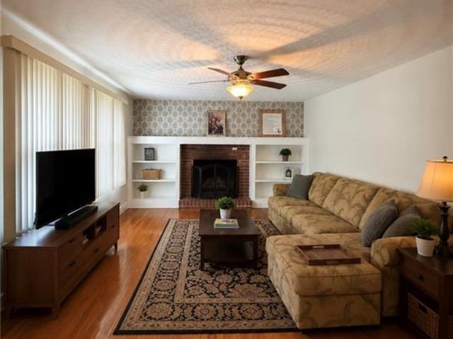 111 Goldcrest DR