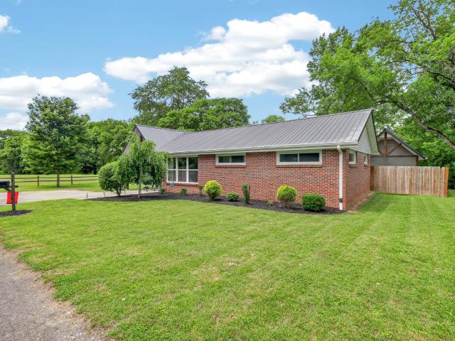 111 Goodner Ln