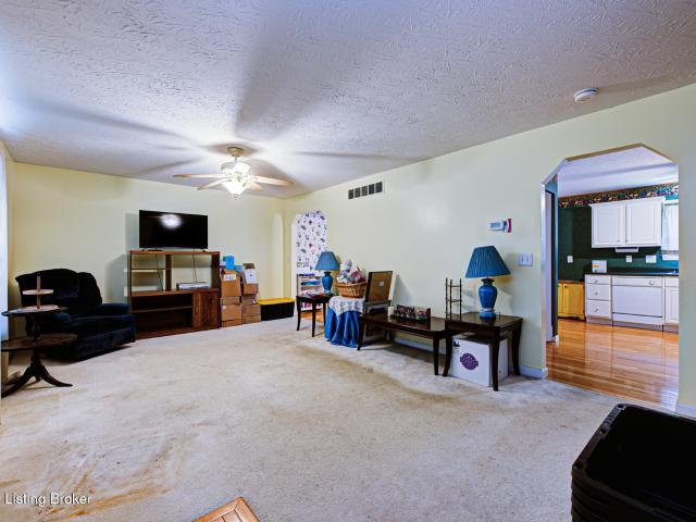 111 Dale Rd