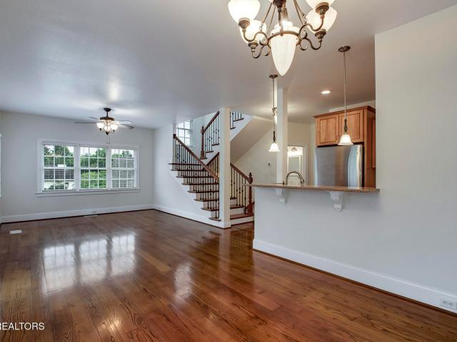 111 Daleyuhski Way